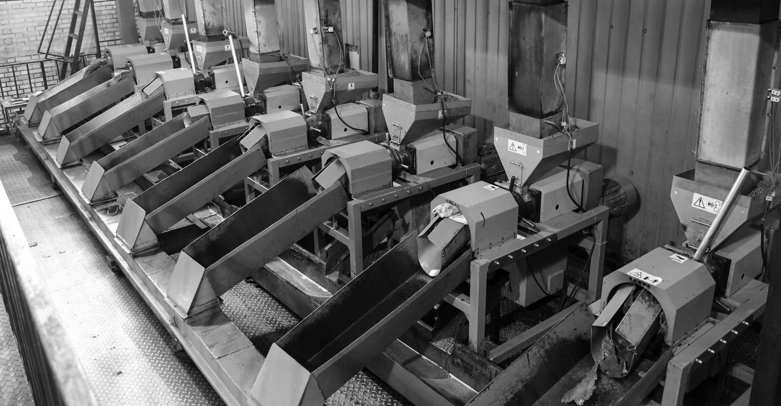 Medium capacity cold press machines - Cold press machine